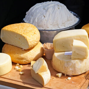 How to Keep Cheese from Molding – Mother Earth News
